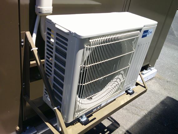 中古2.84坪[CT-41J AC付 ウッドブラウン] 木津川展示場(京都府)｜ユニットハウス・プレハブ・コンテナハウスの三協フロンテア