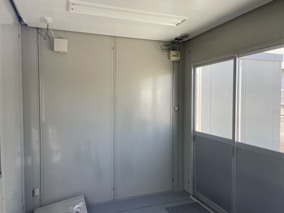 中古2.83坪[CT-41J AC付 ストーングレー]熊本北展示場(熊本県)｜ユニットハウス・プレハブ・コンテナハウスの三協フロンテア