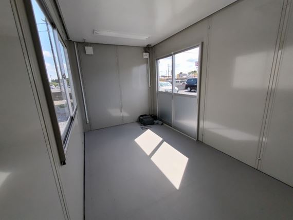 2.84坪[CT-41J 標準色]小美玉展示場(茨城県)｜ユニットハウス・プレハブ・コンテナハウスの三協フロンテア