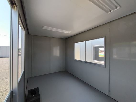 2.84坪[CT-41J 標準色]小美玉展示場(茨城県)｜ユニットハウス・プレハブ・コンテナハウスの三協フロンテア