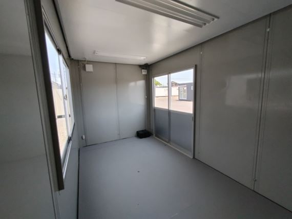 2.84坪[CT-41J 標準色]小美玉展示場(茨城県)｜ユニットハウス・プレハブ・コンテナハウスの三協フロンテア