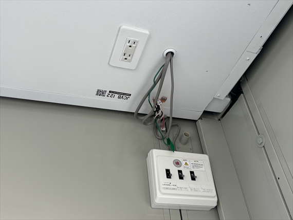 中古2.16坪[CT-32J 標準色]小美玉展示場(茨城県)｜ユニットハウス・プレハブ・コンテナハウスの三協フロンテア