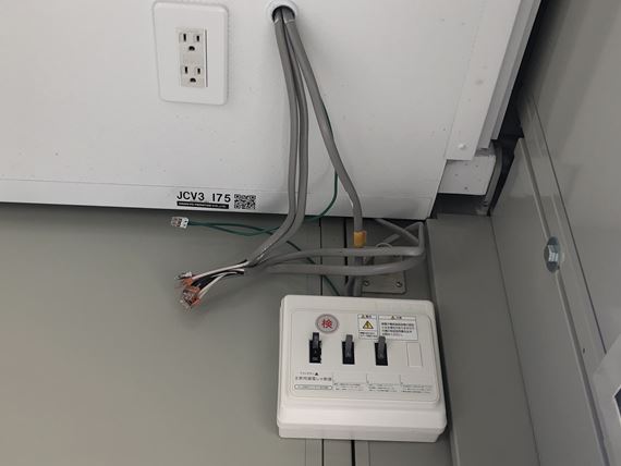 中古2.16坪[CT-32J 標準色]小山展示場(栃木県)｜ユニットハウス・プレハブ・コンテナハウスの三協フロンテア