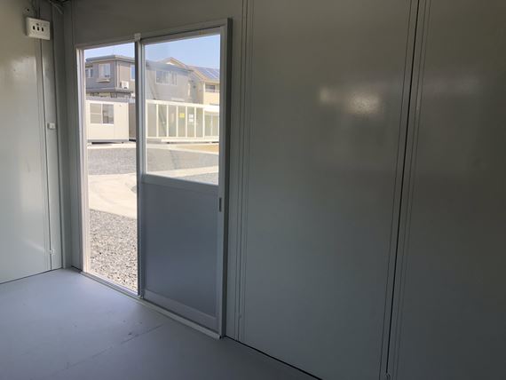 中古2.84坪[CT-41J AC付 標準色]小山展示場(栃木県)｜ユニットハウス・プレハブ・コンテナハウスの三協フロンテア