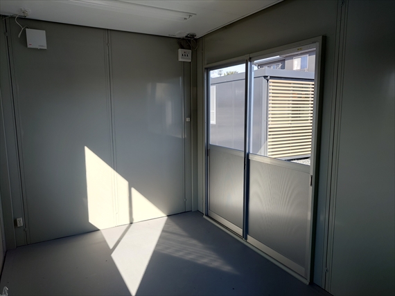 中古2.84坪[CT-41J AC付 標準色]小山展示場(栃木県)｜ユニットハウス・プレハブ・コンテナハウスの三協フロンテア