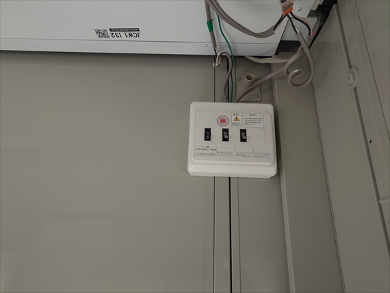 中古2.16坪[CT-32J AC付 標準色]小山展示場(栃木県)｜ユニットハウス・プレハブ・コンテナハウスの三協フロンテア